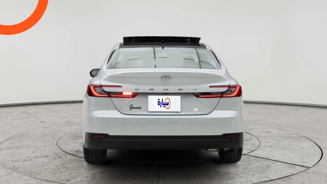 2025 Toyota Camry Prices, Reviews, and Pictures in Saudi Arabia ...